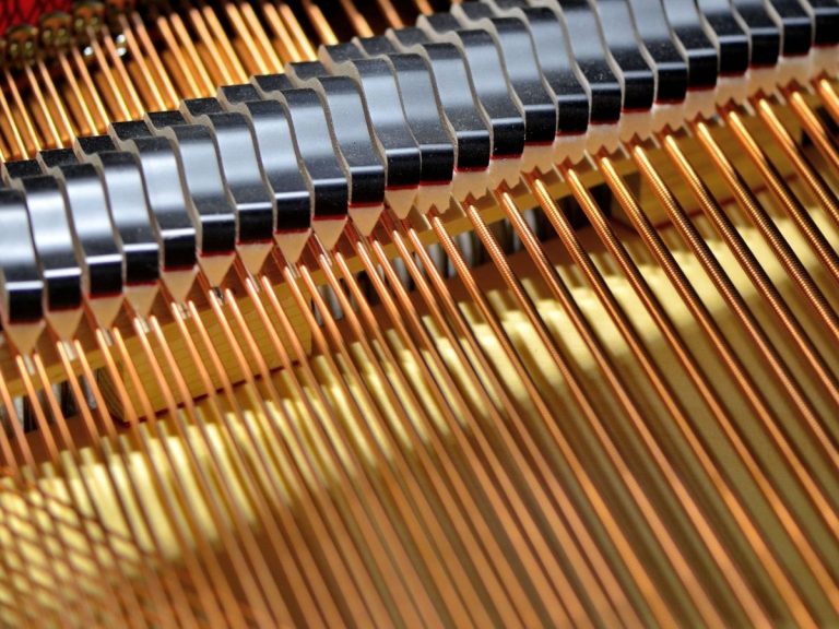 Piano middle pedal, and what three of them are about | Luxury Pianos Inc.